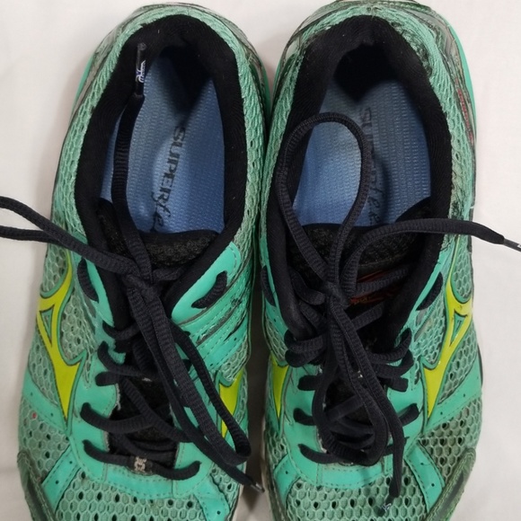 Mizuno | Shoes | Mizuno Wave Inspire 8 Green Running Shoes 95 | Poshmark